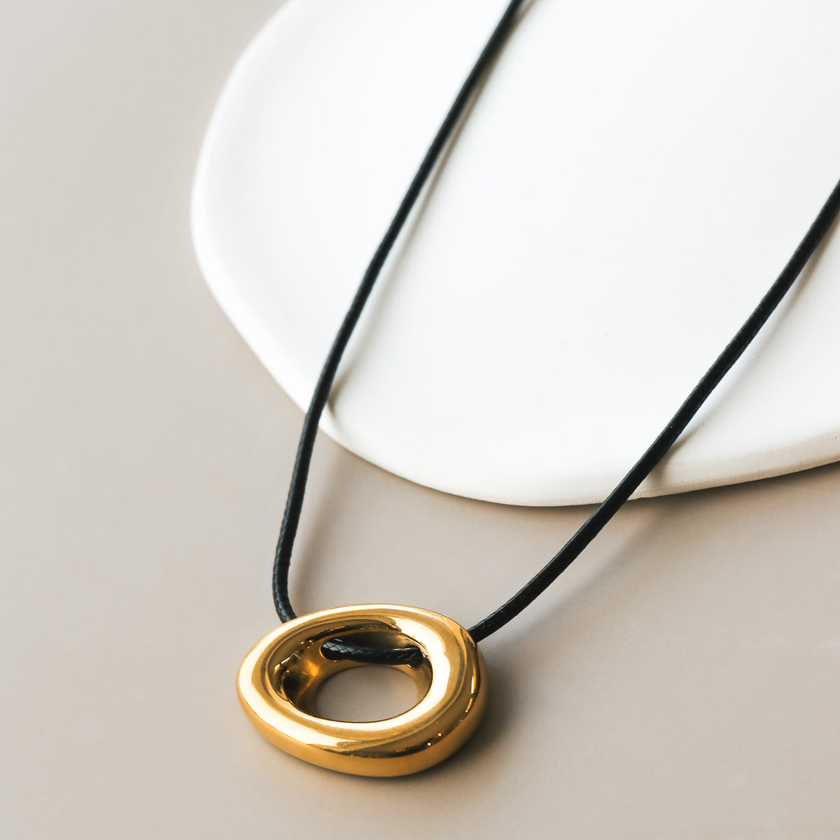 Collier en corde or Filo – HoraceJewelry